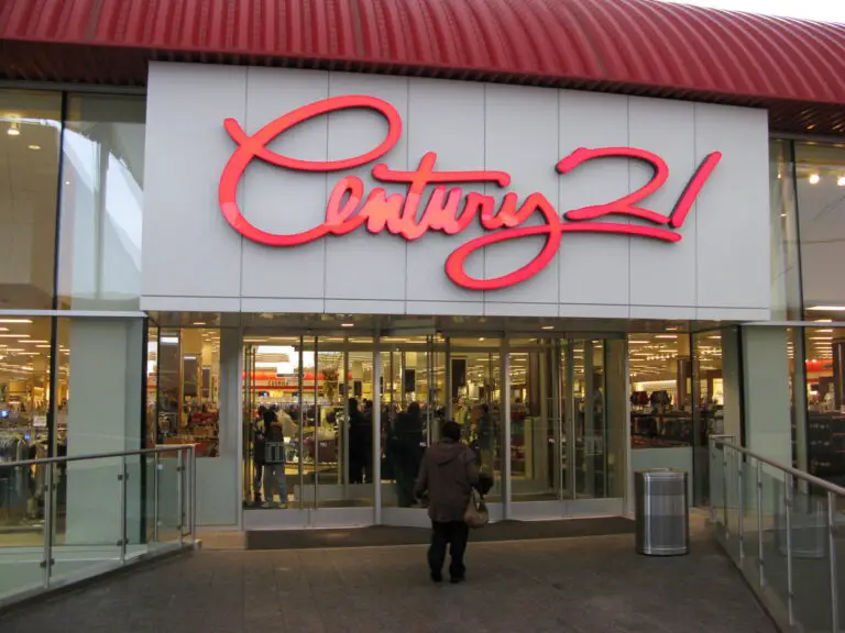16 Forgotten U.S. Department Stores That Are Somehow Still Open