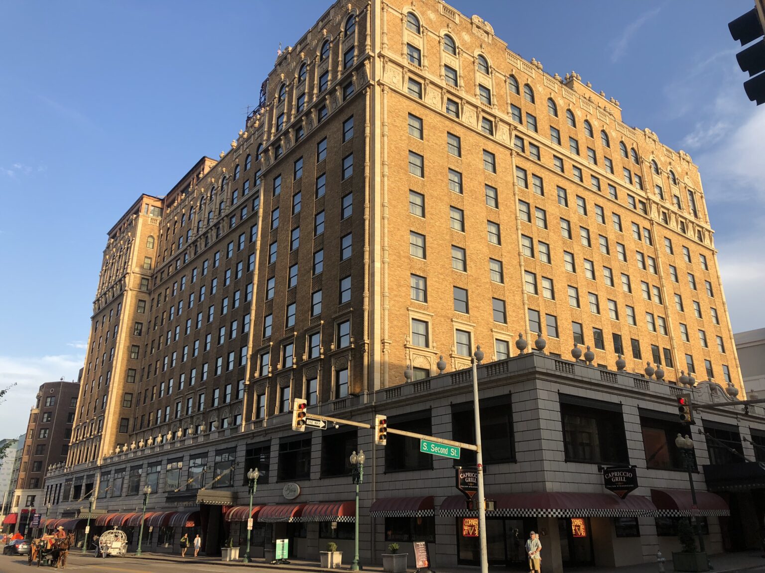 13 Classic Hotels from the 80s That Are Still Open for Booking