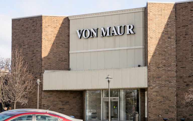 16 Forgotten U.S. Department Stores That Are Somehow Still Open