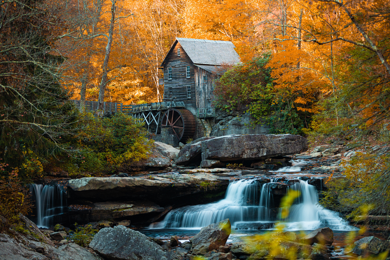 Top 15 Unhappy U.S. States – No Smiling