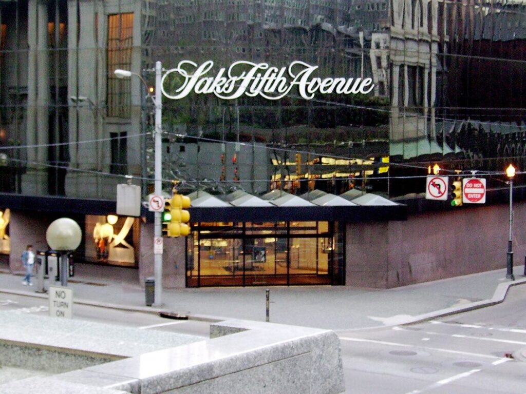 16 American Department Stores That Should Be History But Somehow Aren’t