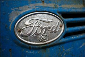 15 Classic American Logos That Have Totally Changed Over Time